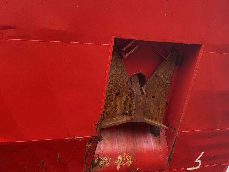 What Is Anchoring In Deep Water? Duties & Safety Precautions