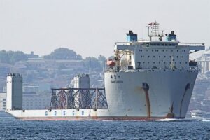 10 Biggest Heavy Lift Ships In The World - Maritime Page