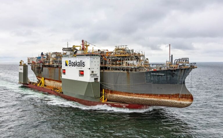 10 Biggest Heavy Lift Ships In The World - Maritime Page