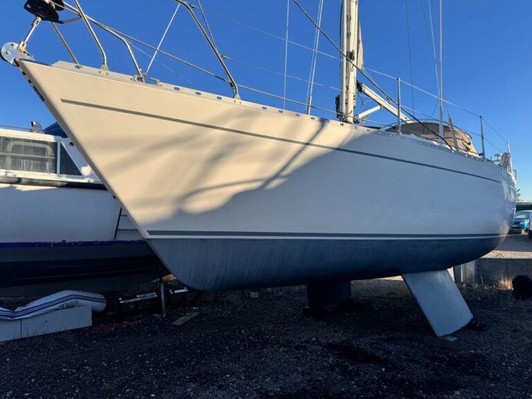 What Is Keel On Ships And Boat? Types Of Keel Explained!